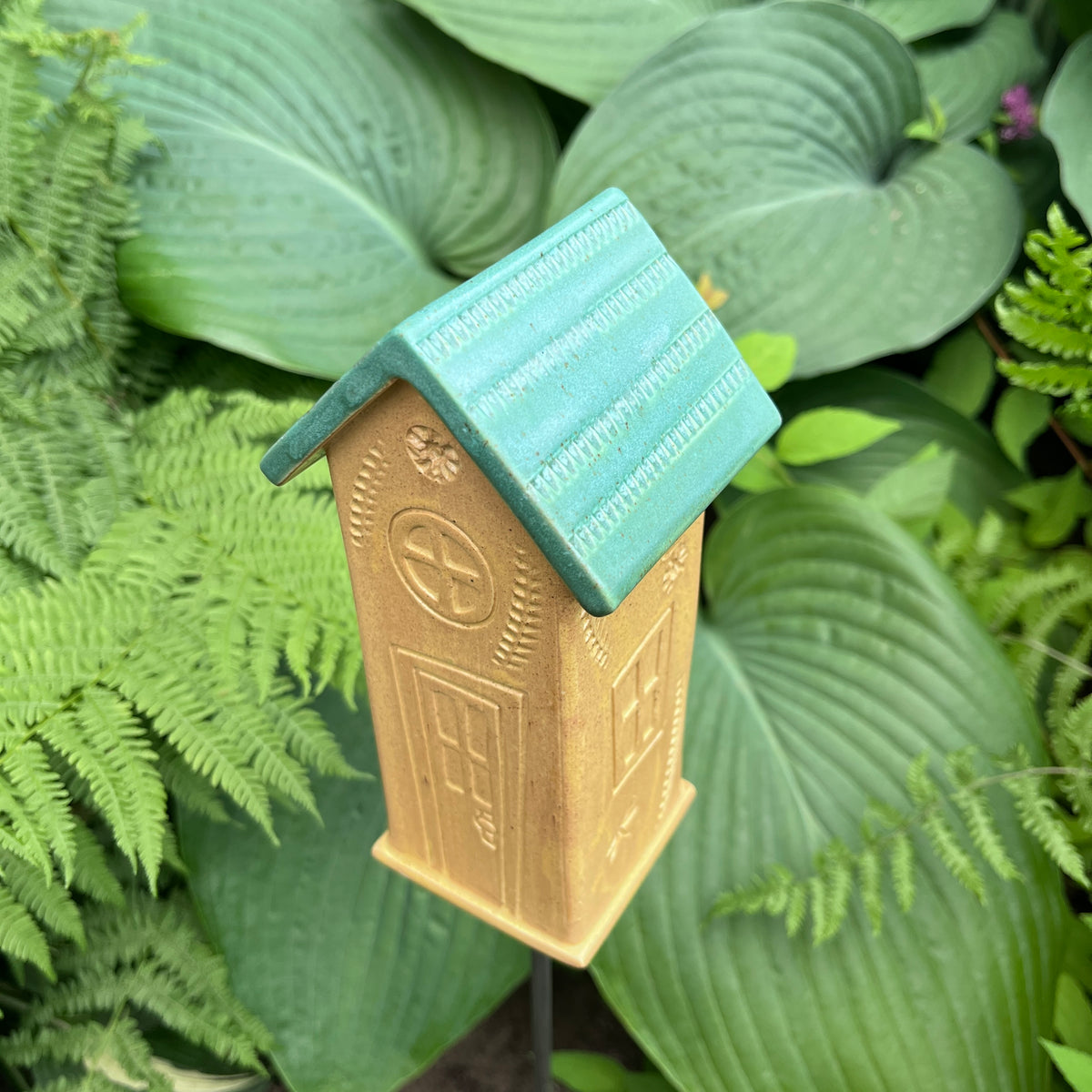 Lg Garden House Stake – You Need Art Now